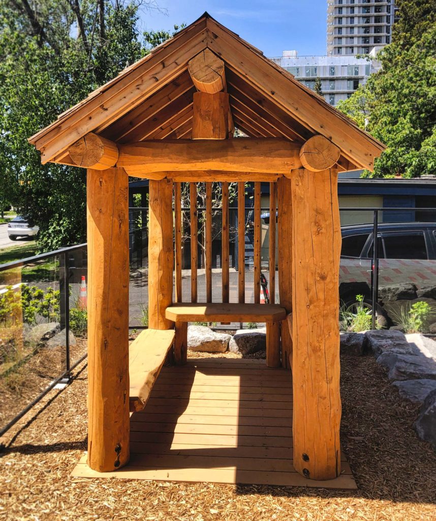 Log Play Hut - Natural Impressions